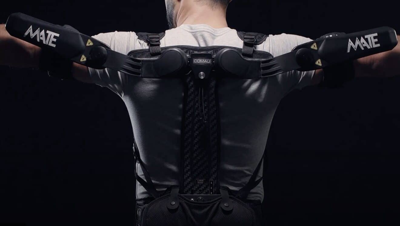 Comau Mate-XT, l'esoscheletro che aiuta l'operatore anche nelle ...