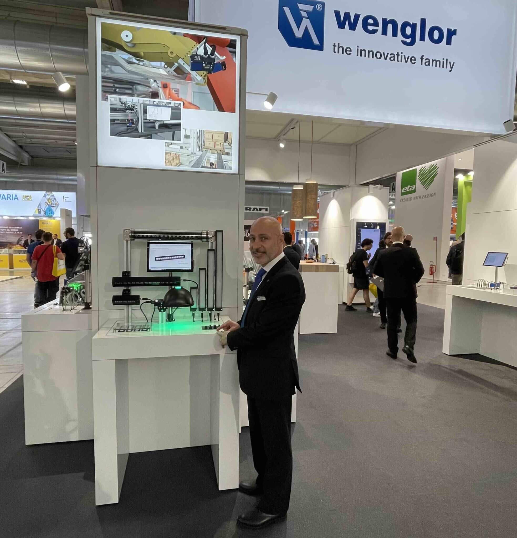 Machine vision, profilometri smart e gamma ottica in acciaio inox: i sensori di Wenglor a SPS ...